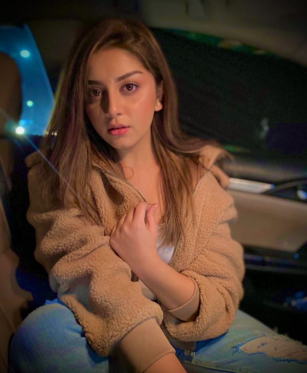 Some stunning stills of Alizeh Shah