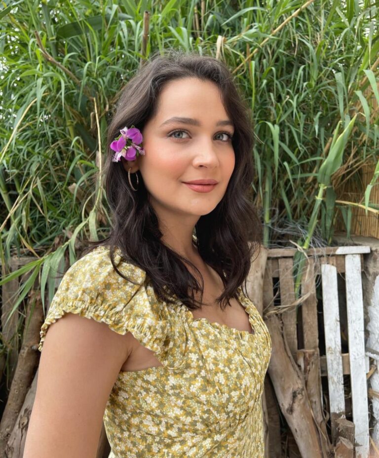 Gulsim Ali aka Aslihan Khatun keeping fans engaged - editor times