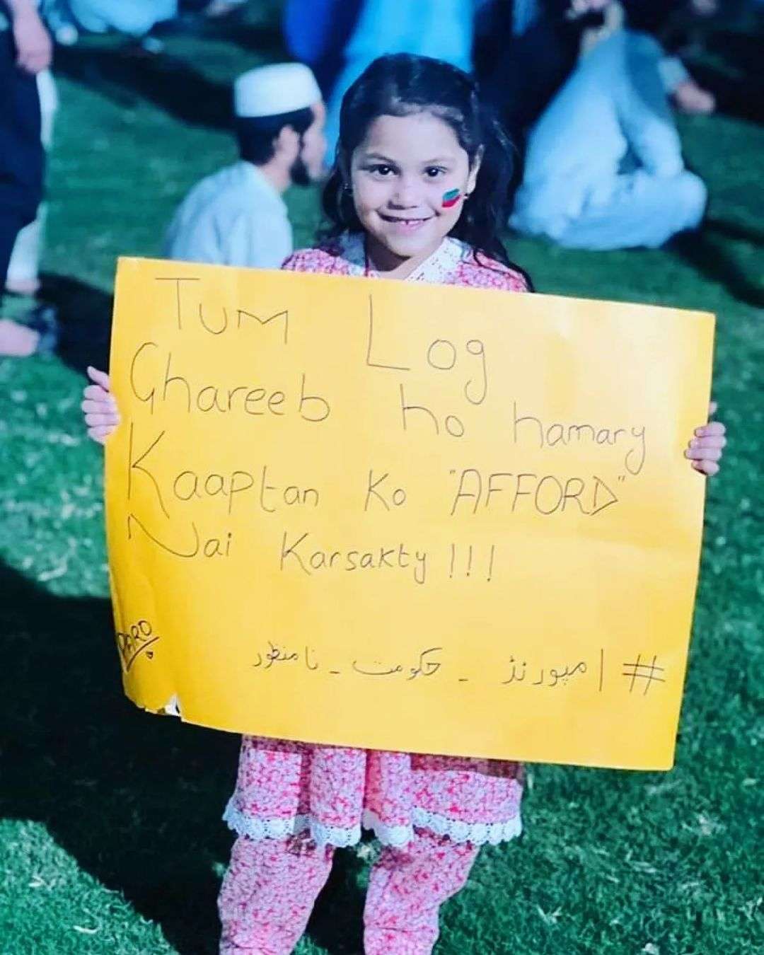 Imran Khan Lahore Jalsa Pictures: PTI Power Show at Minar-i-Pakistan