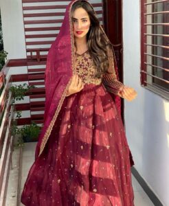 Inaya Khan stuns fans in Amna Ismail collection - editor times