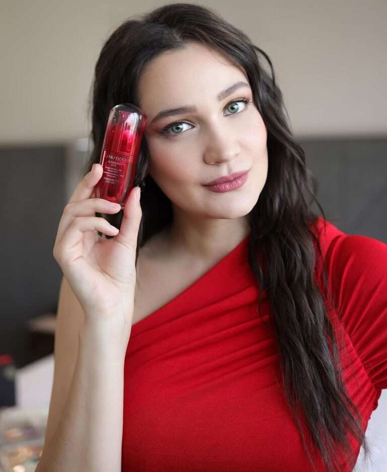 Aslihan Hatun stuns fans in super-hot latest pictures - editor times