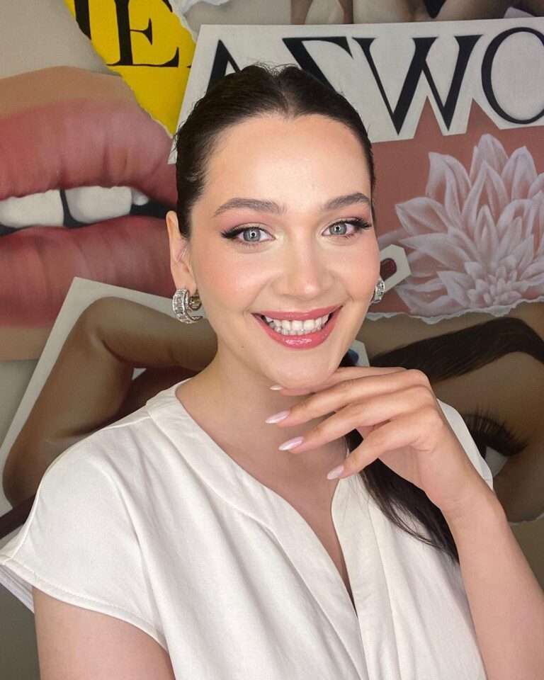 Aslihan Hatun stuns fans in super-hot latest pictures - editor times