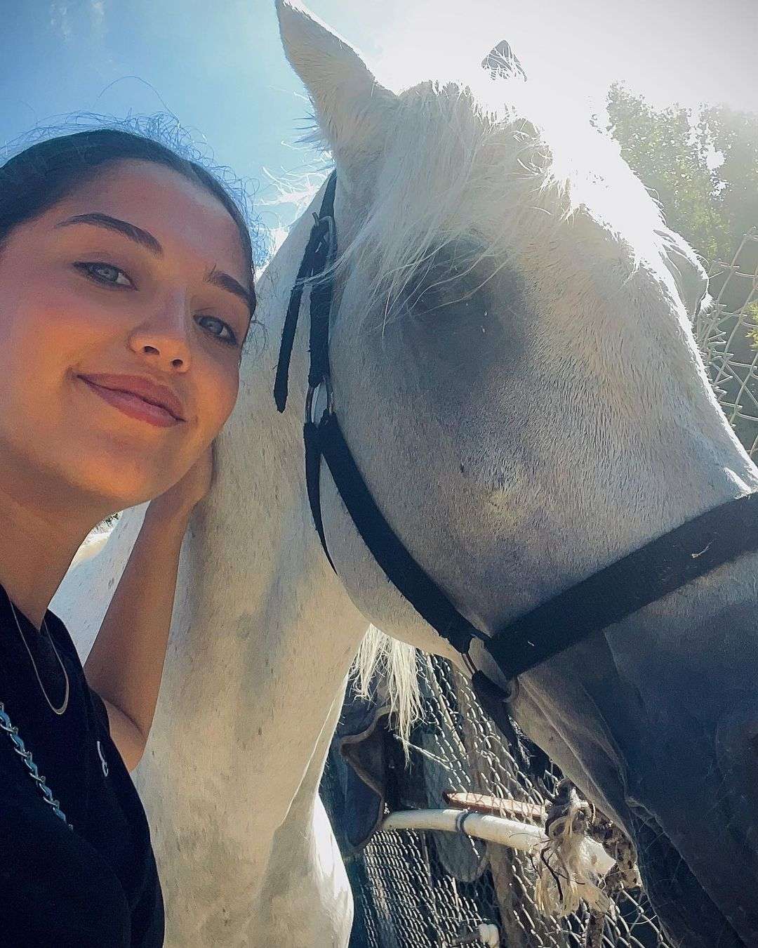 Kayra Zabcı – stunning shades of the Turkish Actress - Seferiye Hatun - ET