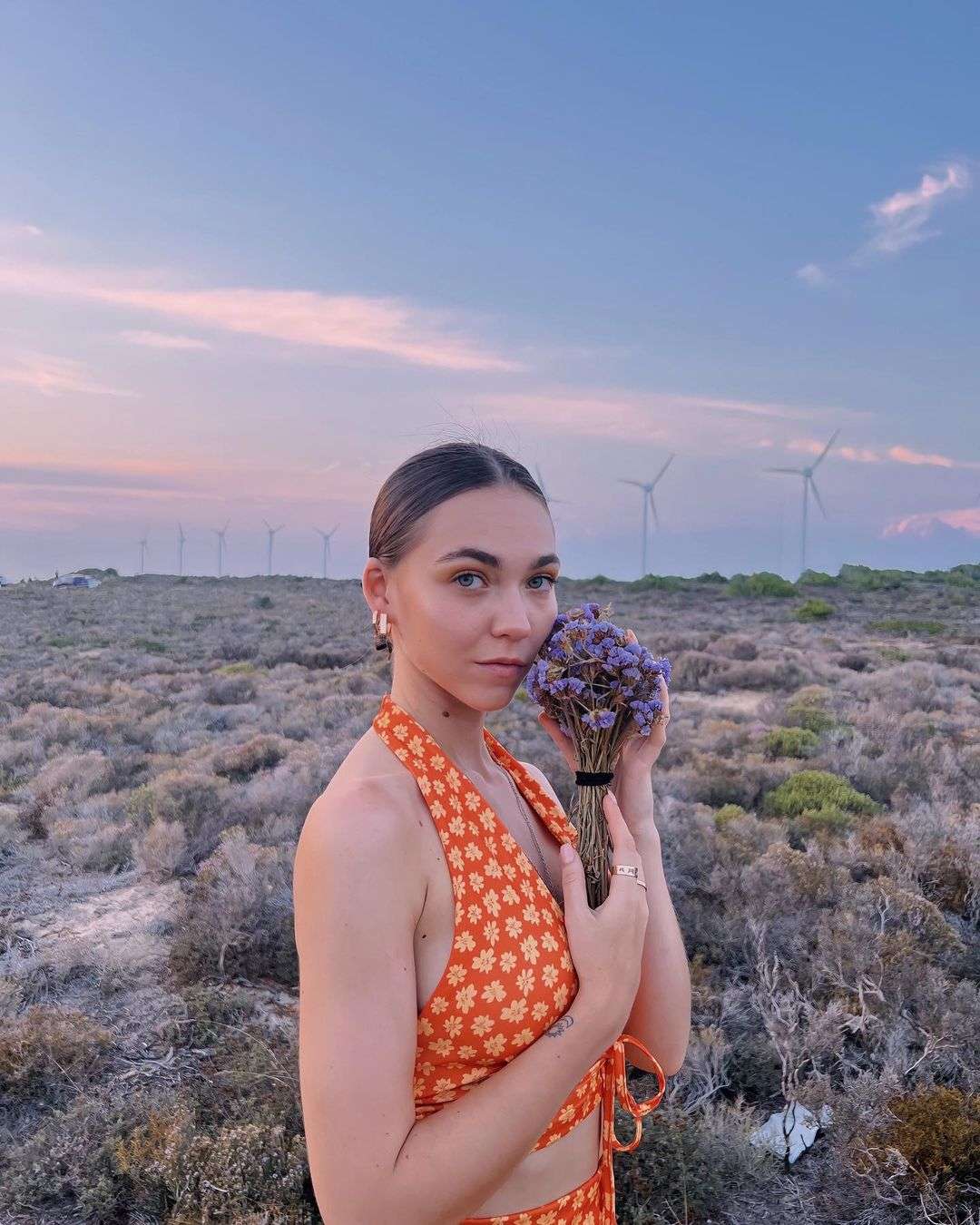 Miray Akay – A Stunning Beauty of Turkish Showbiz Industry - ET