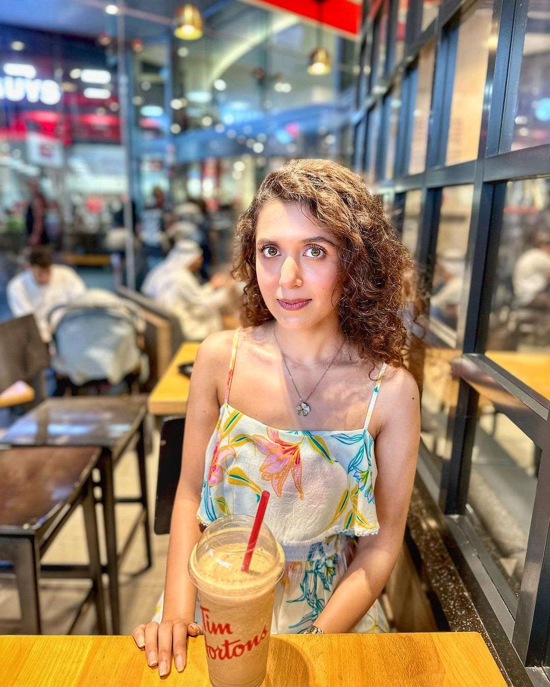 Hira Umer teasing fans with her bold pictures from Dubai - ETNews