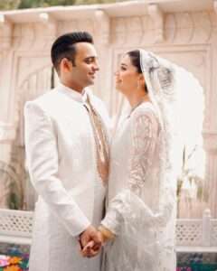 Kiran Ashfaq ties the knot with Hamza Ali Chaudhry for second time