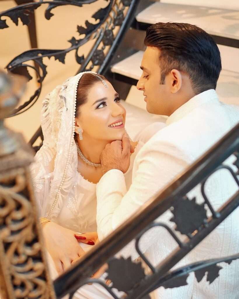 Who is Kiran Ashfaq's second husband Hamza Ali Chaudhry? - ET